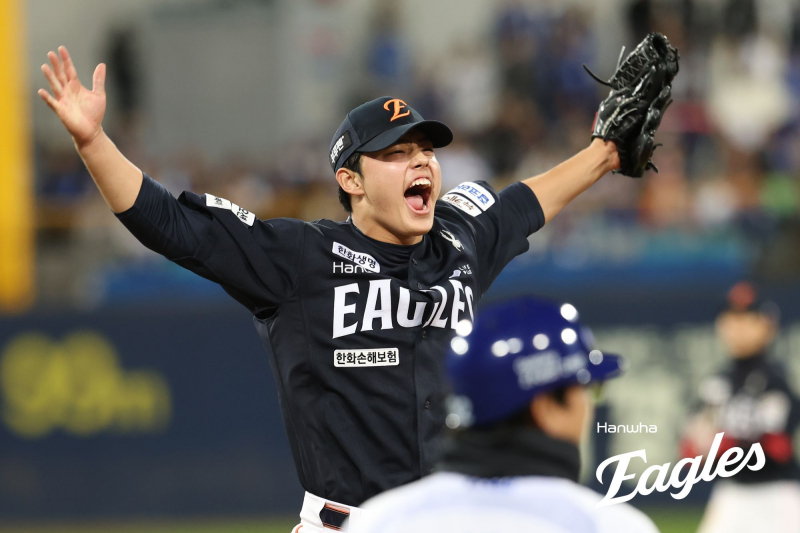 득표율 70.1%→PO 지배한 문동주 "LG에 갚아주고 싶어, KS 마음가짐 다를 것" [PO5 스타]