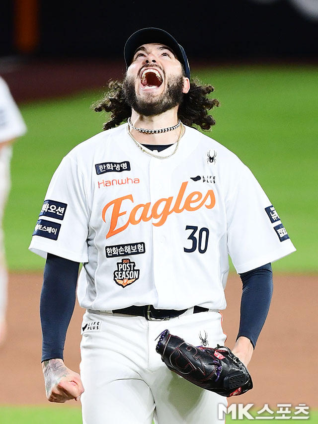 폰세 ‘디아즈 삼진잡고 우렁찬 포효’ [MK포토]