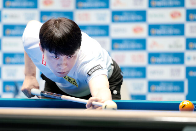 “승부사와 바이블의 격돌!” 최성원-이충복, 32강서 PBA 첫 맞대결 성사…LPBA 백민주는 김가영 제압하며 8강