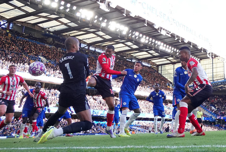 [PL 9R] 가르나초 데뷔골에도 웃지 못했다...첼시, 승격팀 선덜랜드에 1-2 역전패