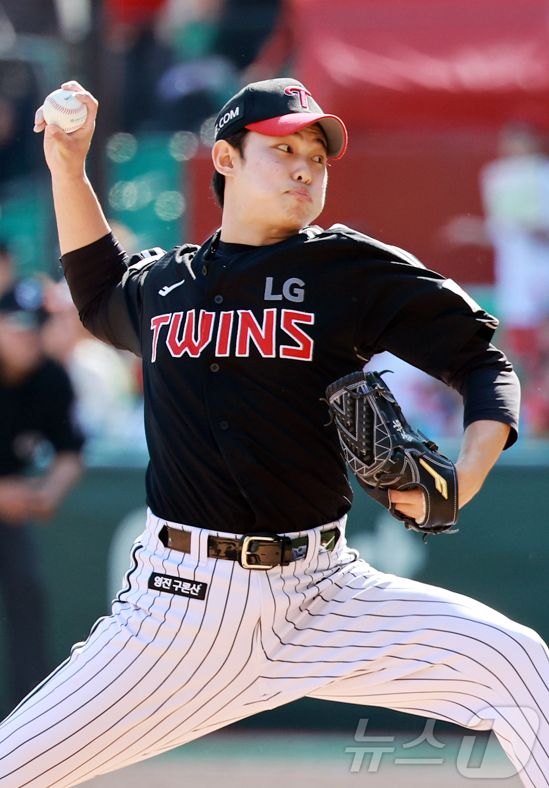 '첫 KS' LG 신인 김영우 "긴장되지만, 평소처럼 던지겠다"[KS1]