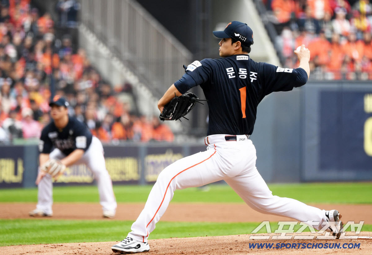 '2이닝→4이닝 무실점' PO MVP, 4일 휴식 독 됐나…첫 KS "5이닝 이상" 기대했는데 4⅓이닝 4실점 [KS1]
