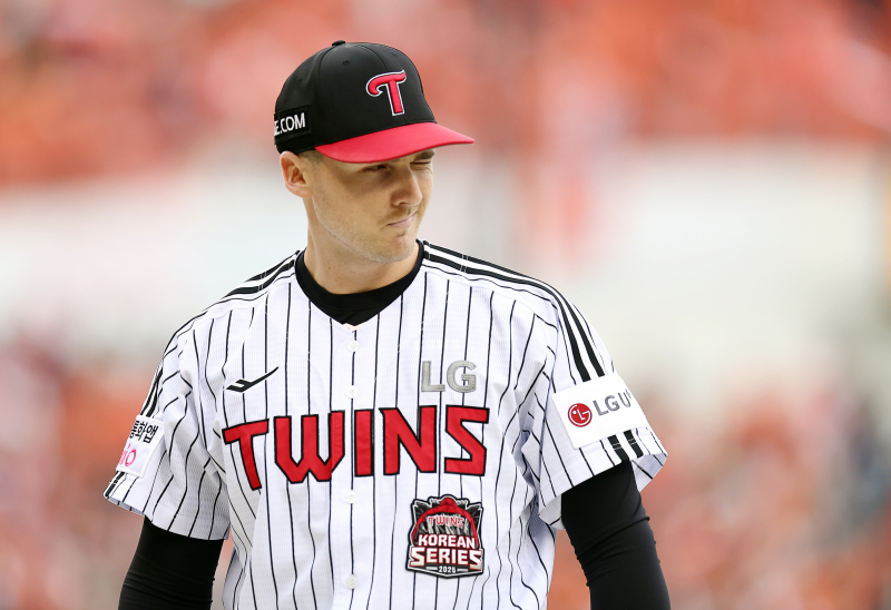 LG의 8월 승부수, 에르난데스 방출-톨허스트 교체는 대성공이었다 [KS1 MVP]