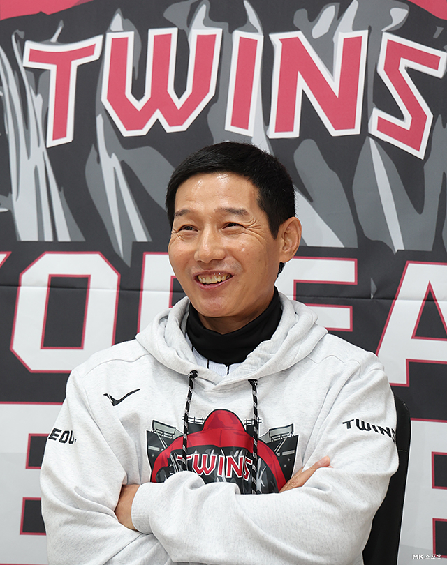 창과 방패의 대결? LG “수비 강화” VS 한화 “타선에 신경” [KS1 라인업]