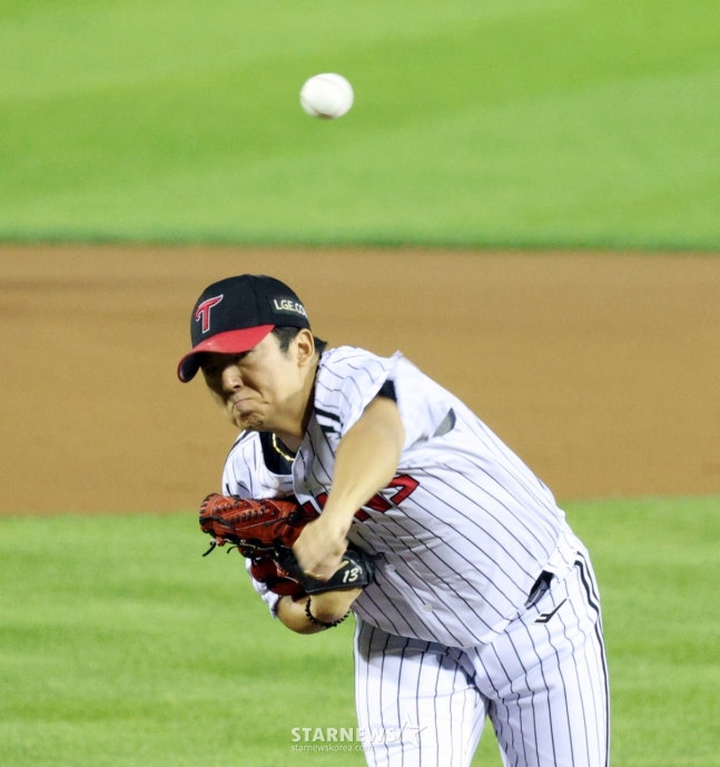 'LG 키맨' 송승기 강한 자신감 "문동주처럼 162㎞ 같은 직구 던지겠다" [KS1 현장인터뷰]