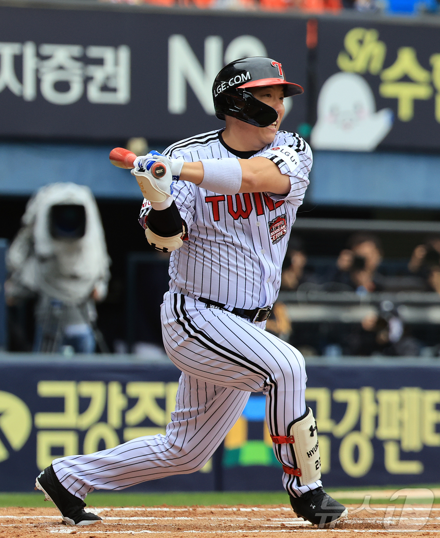 PS 최다안타 新 눈앞 LG 김현수 "강팀 일원, 버스 잘 탔을 뿐"[KS2]