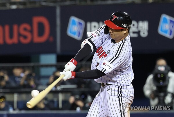 '2차전 MVP' 문보경, 맹타의 비결은 적극성… "막 때리려고 했다"[KS2]