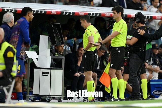 VAR 개입 확대·시간 지연 카운트다운·캡틴만 항의 허용… IFAB 내년 1월 대개편 논의 착수