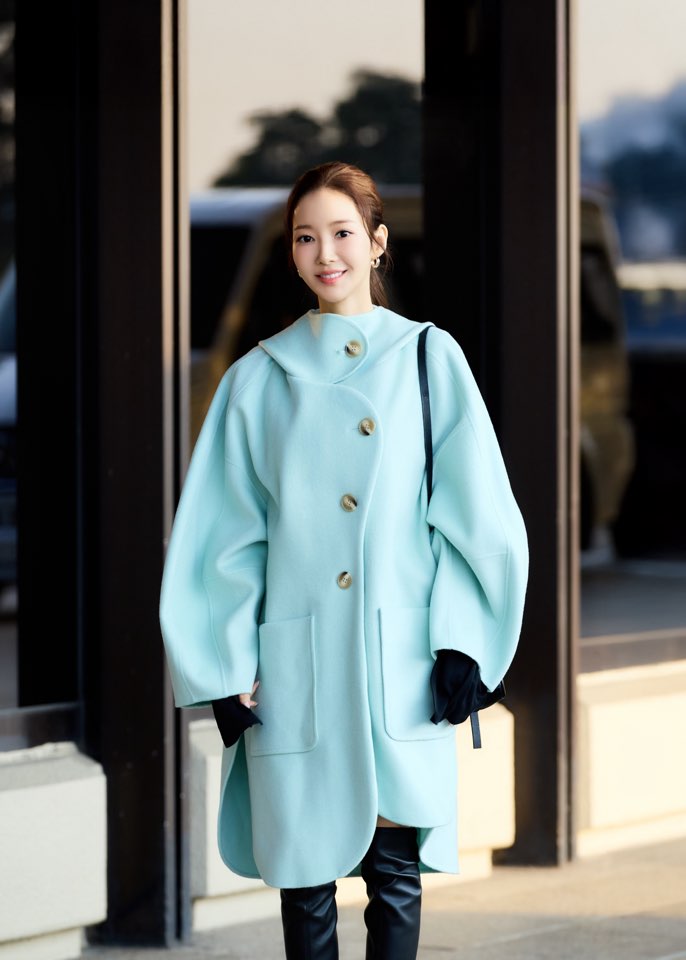 박민영, '37kg 뼈말라' 지웠다…'볼통통' 재장착한 극강 러블리 미모