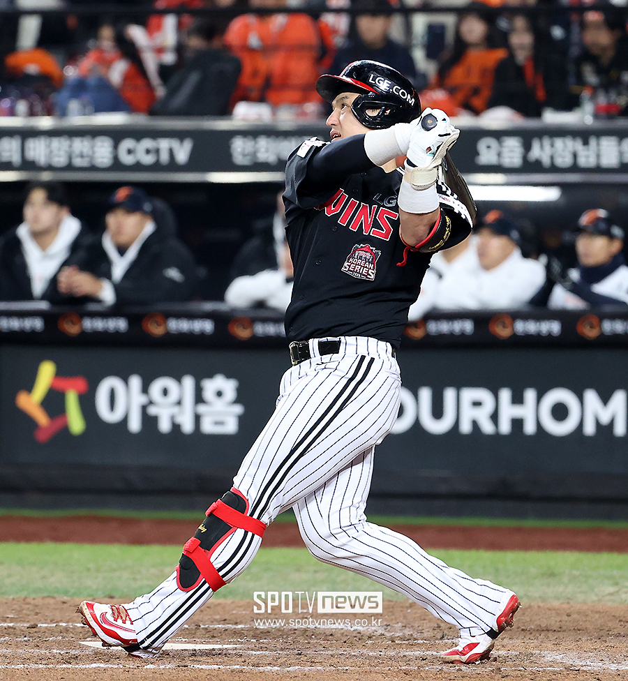 믿었던 김서현 또 충격의 붕괴, 한화 믿을 수 없는 대역전패… ‘9회 6득점 대역전승’ LG KS 우승까지 1승 남았다 [KS4 게임노트]