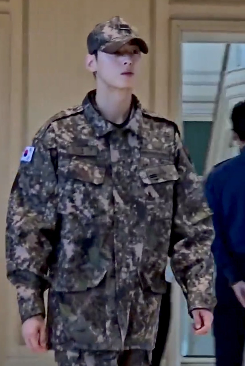 ‘군인’ 차은우, 경주에서 포착된 이유… APEC 정상회의 환영 만찬 사회자 활약