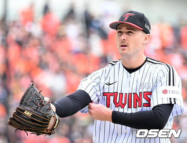 '또 문동주 공략할까' 16타수 만에 첫 안타 오스틴 5차전도 나간다, LG 라인업 떴다 [KS5]