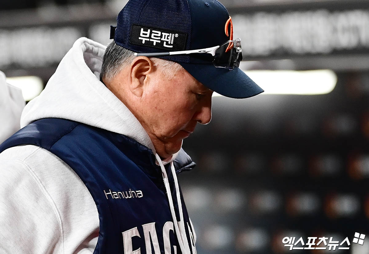 'LG 못 넘은' 김경문 감독 "항상 2등은 아쉬워…좋은 주사 맞았다고 생각" [KS5]