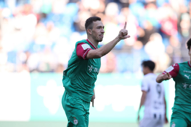 ‘서울전 1골 1도움’ 대전 안톤, K리그1 35R MVP