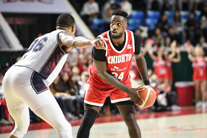프로농구 SK, KCC 76-68 격파…오재현 15점·워니 17점