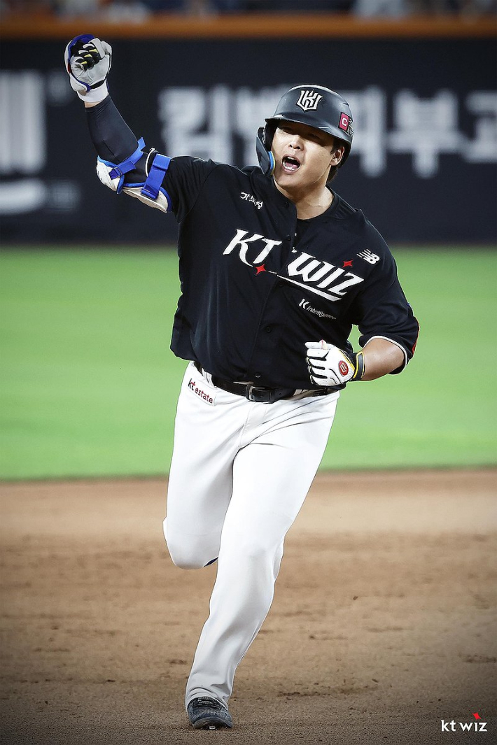 '강백호·박찬호, 100억 넘나' KBO, FA 명단 30명 공시…9일부터 협상 가능