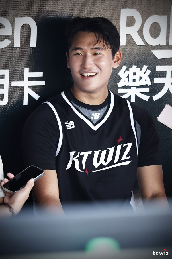 감독님, "새 투수 필요하다"고요? KT 1R '루키' 박지훈, 당차게 인사드립니다 [더게이트 이슈]