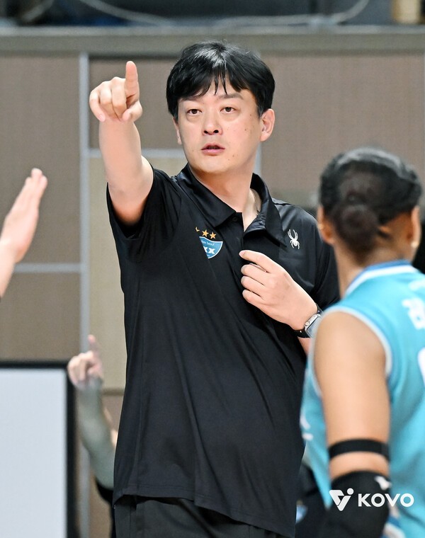 [STN 현장] 'GS칼텍스의 풀세트 접전 강행군' 이영택 감독, "다행히 매 경기 승점 획득"