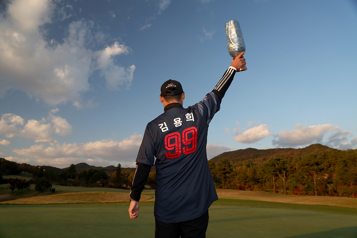 209번 실패 끝에 따낸 우승…KPGA 챔피온 된 야구 레전드 김용희 아들 [임정우의 스리 퍼트]