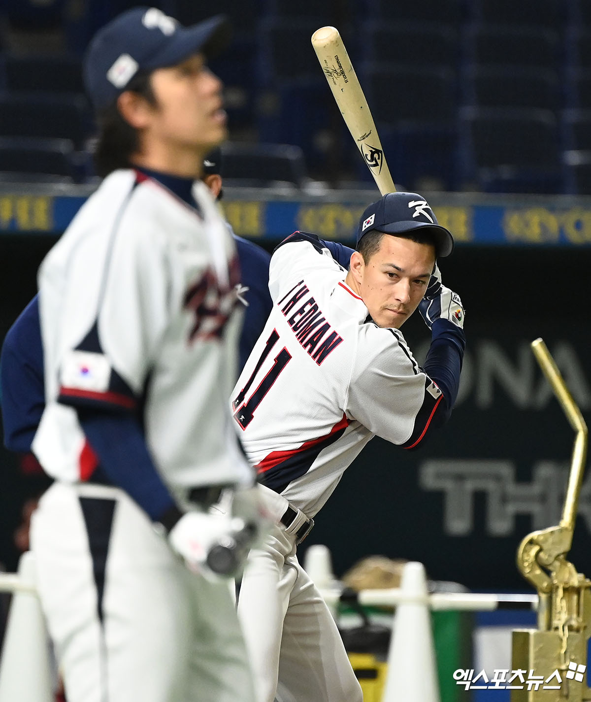 '발목 부상→수술' 에드먼 WBC 불발, 류지현 감독은 알고 있었다…"WS도 참고 뛰어, 안 좋은 상황이라고 하더라" [김포공항 현장]