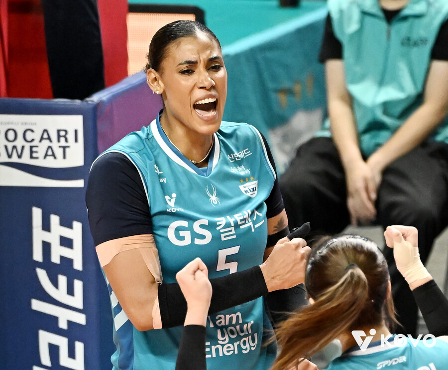 '벌써 6번째' KB 비예나-'통산 2번째' GS 실바, V리그 1라운드 남녀부 MVP 선정