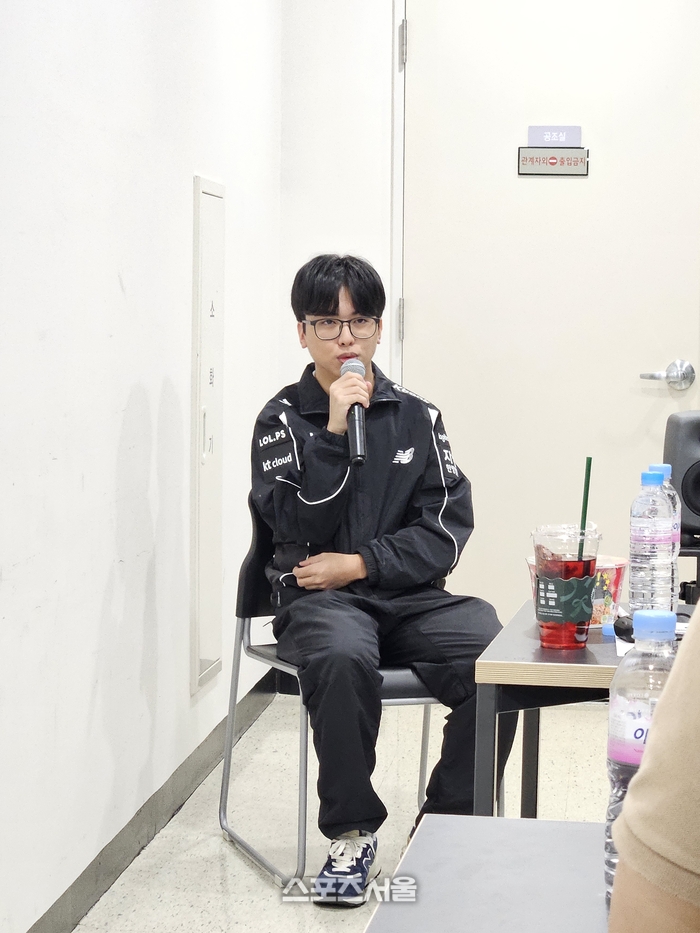 “상위권 계속 올라가는 선수 되고파” FSL 서머 3위 ‘우타’ 이지환, 유망주 티 벗었다 [SS스타]