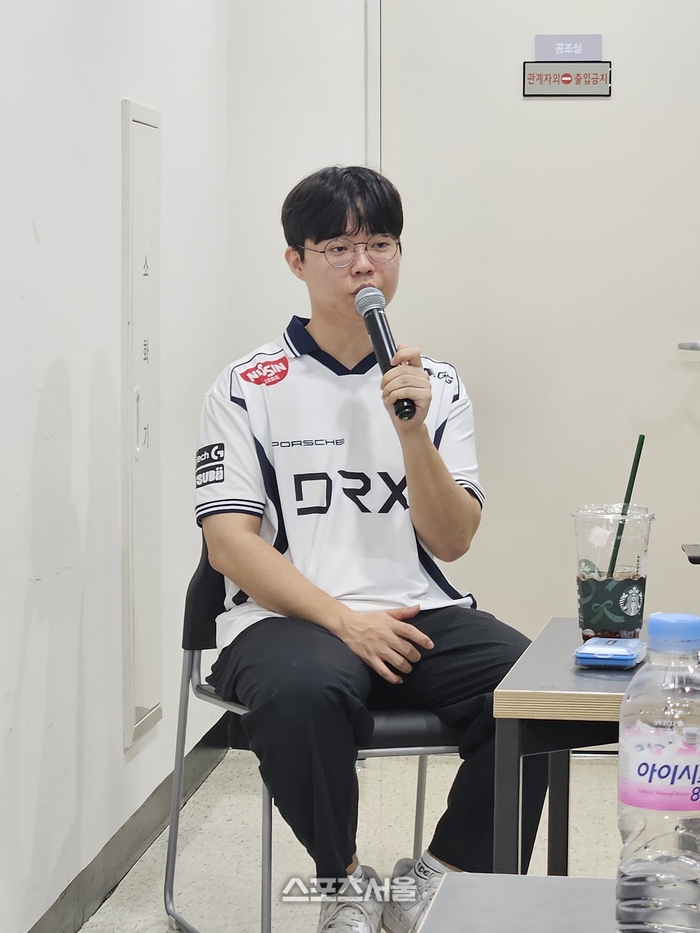 “증명한 것 같아서 만족” FC온라인 첫 ‘개인전 3회 우승’…DRX ‘찬’ 박찬화가 돌아본 1년 [SS상암in]