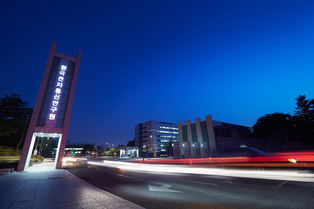 1730억 달러 시장 선점…AI로봇 ‘두뇌’, 주권 확보 나선다