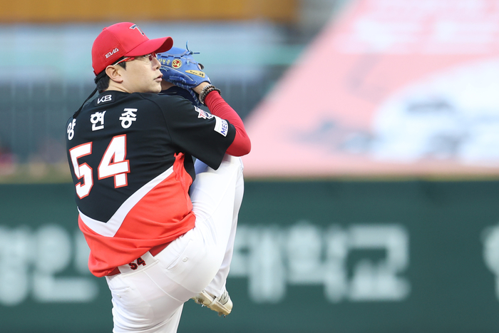 “FA? 잘되지 않을까요(웃음)” 영구결번 ‘0순위’ 양현종→KIA와 재계약은 언제 이뤄지나 [SS시선집중]