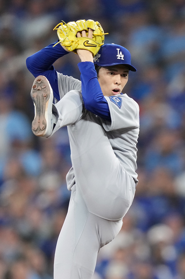 ‘사이영상+157승’ MLB 레전드, ‘日 특급’ 사사키 향한 극찬···“다저스가 원하는 역할 완벽히 해냈어”···“내년이 더 기대되는 선수”