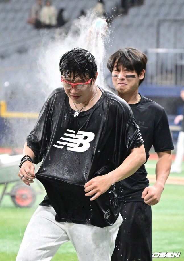 'KIA 양현종 클래스' FA 대박 터트리고 떠난 후배한테 '장문의 메시지'... "못 읽겠어요"