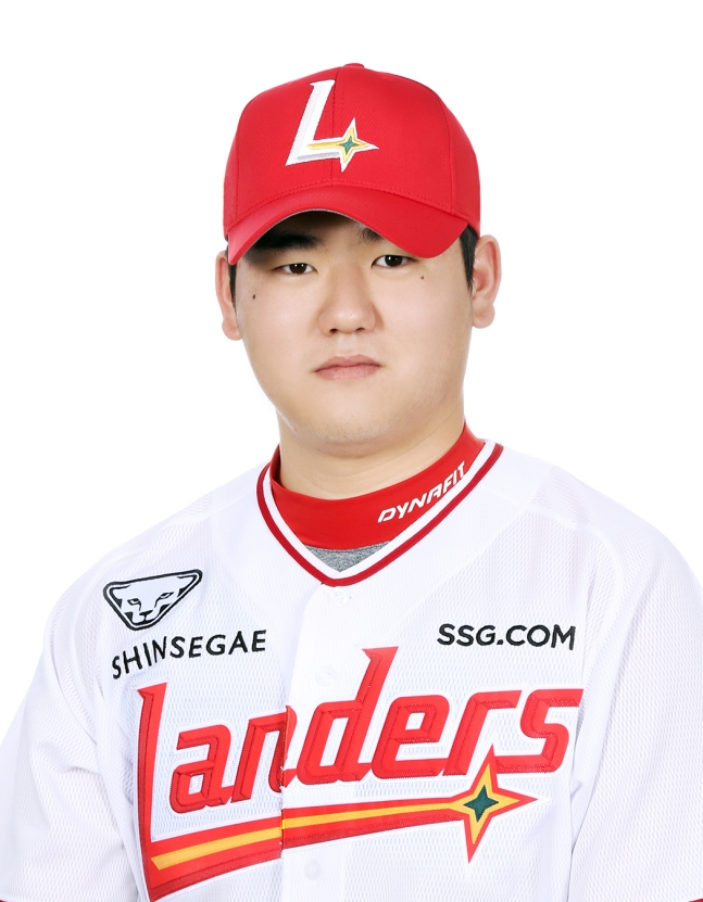 [오피셜] SSG도 칼날 빼들었다, 투수 임성준·도재현-내야수 김건웅 방출