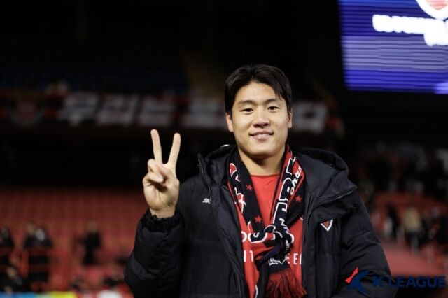 이호재 멀티골...포항, 빠툼 2-0 제압하고 ACL2 16강 진출 확정!