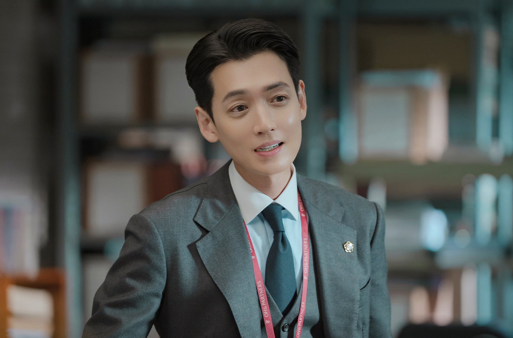 '시청률 1위' 국민 판사가 뇌물 사건에 휘말렸다? | 볼따구