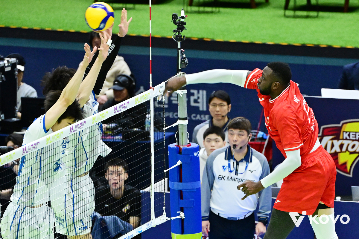 ‘베논 35득점’ 한국전력, 감독대행 체제 삼성화재 상대로 진땀승…최하위 삼성화재는 11연패 수렁[스경X현장]