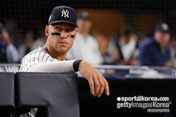 '현실이 안 되니 인공지능에 맡겼다'…16년 무관에 지친 양키스 팬들, 결국 'AI로 그린 월드시리즈 우승'까지 꺼냈다