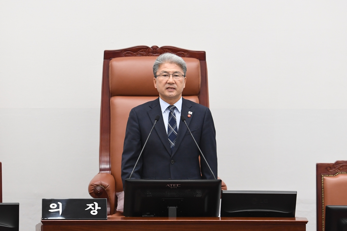 [신년인터뷰] (17) 이상봉 제주도의장 "제2공항 정보공개, 도민 판단 도울 것"