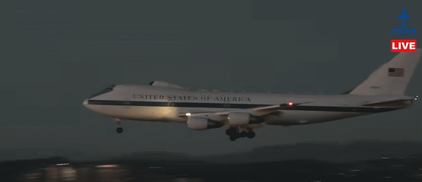 ‘심판의 날 비행기’ 51년만에 LA에 떴다…“전쟁 임박?” 공포 확산