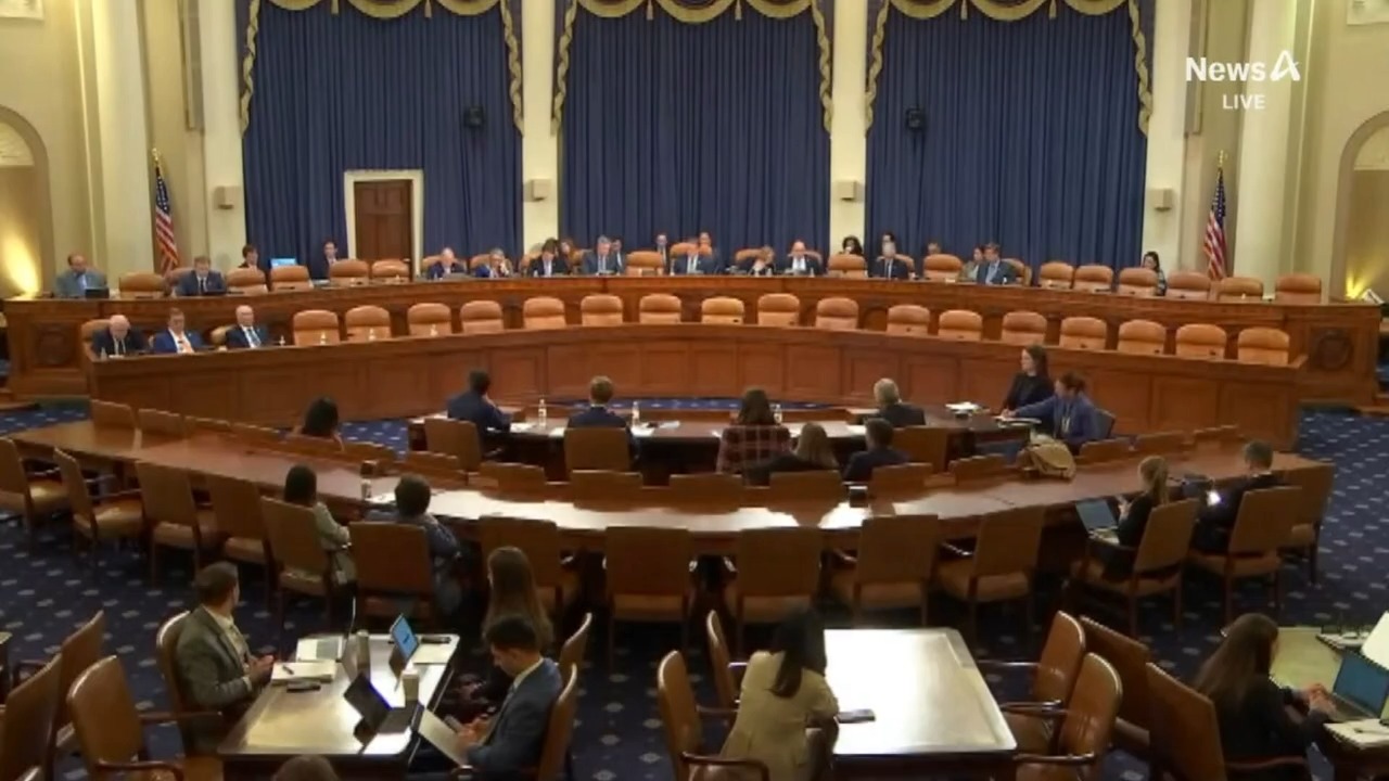 쿠팡 엄호하는 美 의원들…“한국이 마녀사냥”