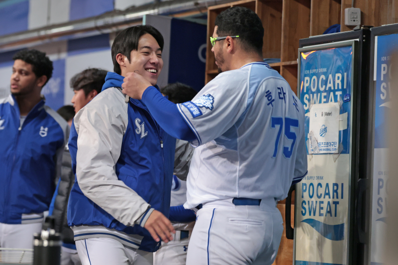 "후라도, 미안하게 됐다" 삼성 원투펀치 적으로 만날까, 원태인 "WBC에서 맞붙고파" [IS 인터뷰]