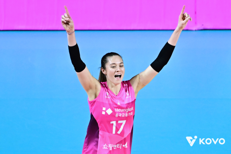 레오·레베카, V-리그 4라운드 MVP…레오는 역대 최다 기록