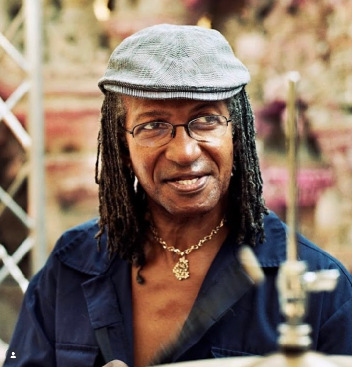 레게 음악의 전설, 슬라이 던바 별세