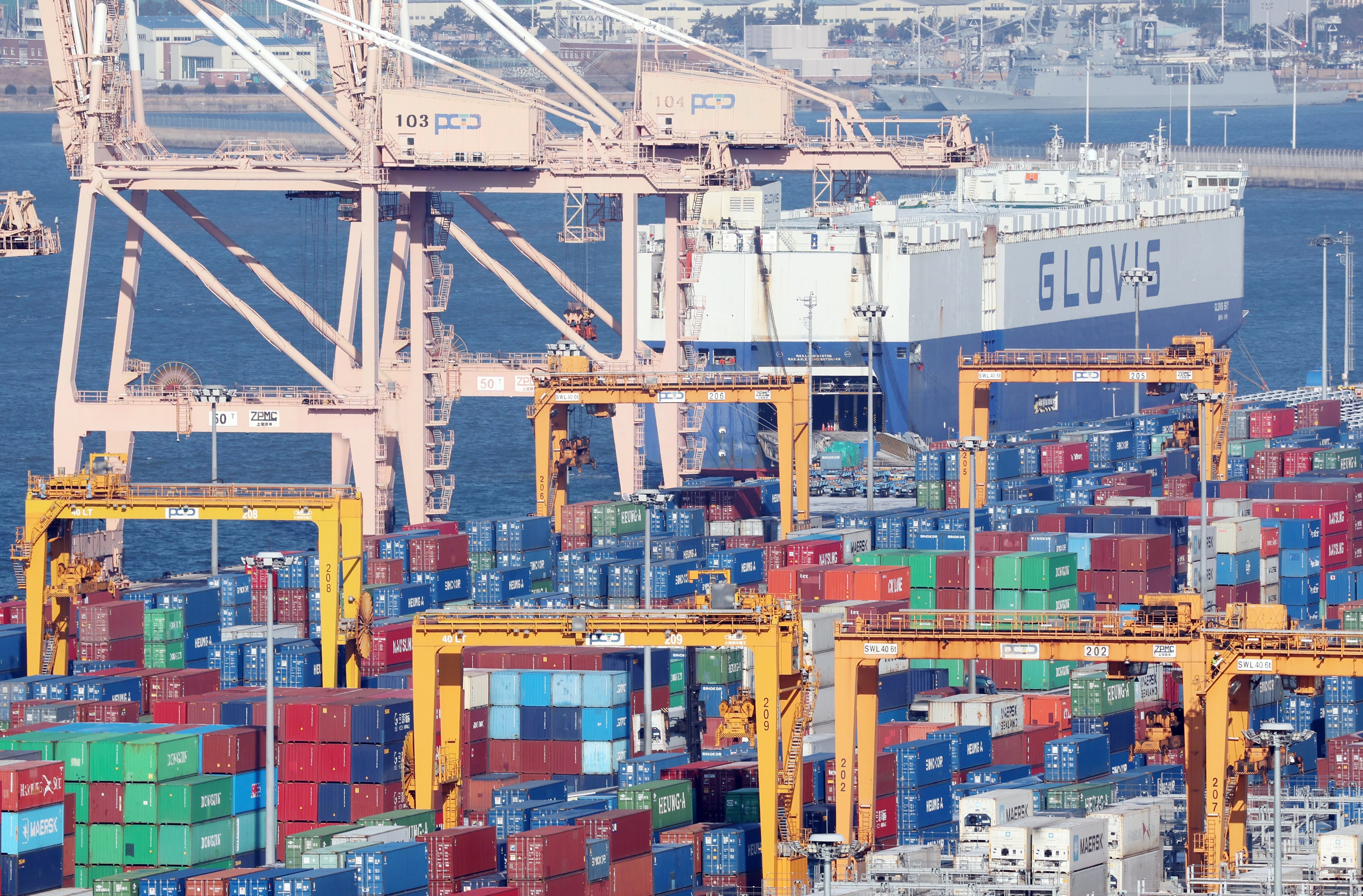 지난달 수출액 658억 달러, 역대 1월 중 최고... 반도체 2배 ‘쑥’