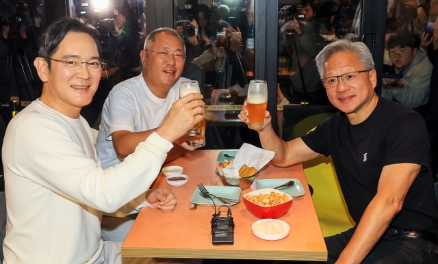 [속보]‘젠슨 황 효과 이 정도?’ LG전자 또 29.8%↑상한가, 그룹주 일제히 불기둥