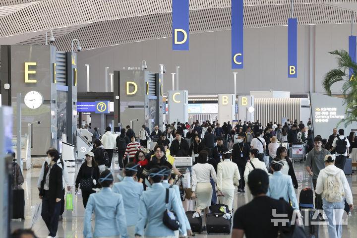 고유가·고환율에 바뀐 하늘길…항공업계, 동남아 줄이고 '일본·중국' 집중