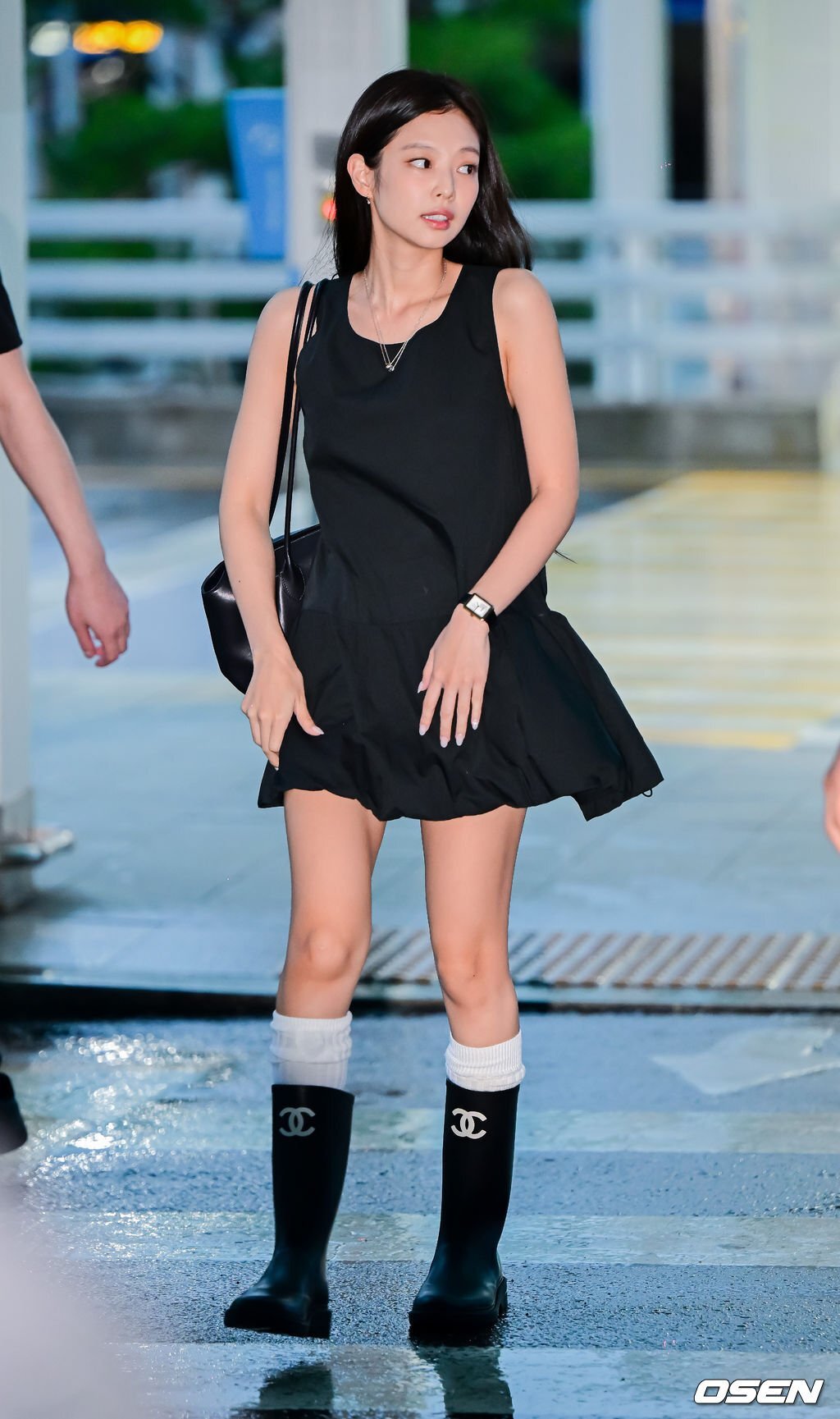 연예거중기 실시간 출국한 블랙핑크 제니 Daum 카페