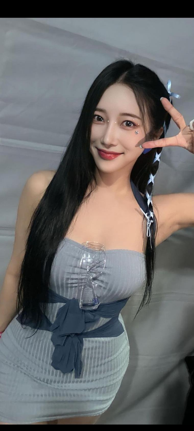 Dj hyunah 현아루 가슴골 노출 모노키니 비키니 > 후방주의 | 짤티비 - JJTV.KR