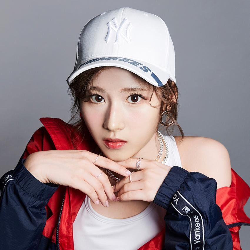MLB X TWICE 포토월 2018 S/S - 방송/연예 - 꾸르