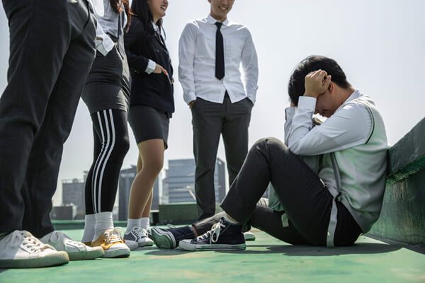 혼자서 해결할 수 없는 학교폭력 대처 방법은