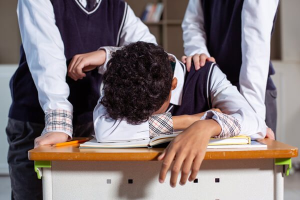 혼자서 해결할 수 없는 학교폭력 대처 방법은